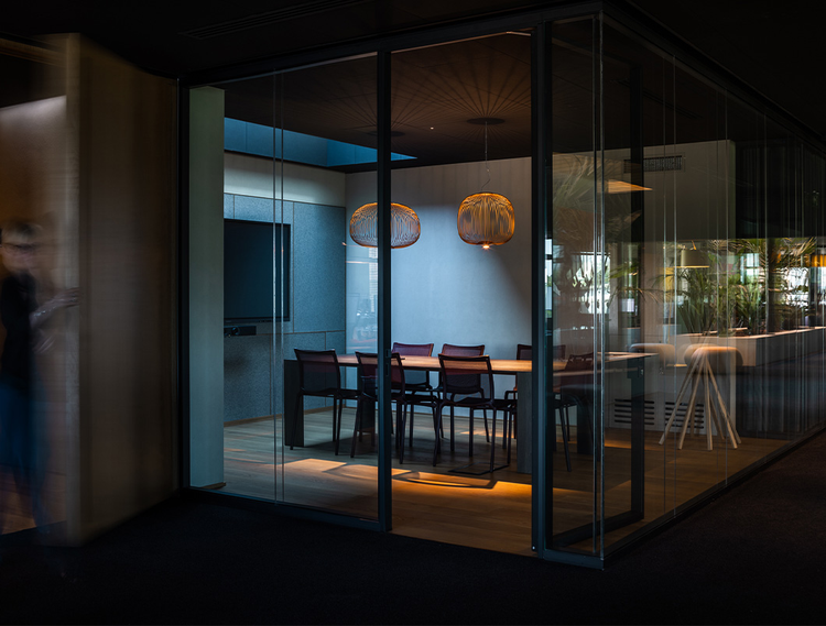 Overhead Lighting and Harsh Shadows: How to Avoid This Common Design M ...